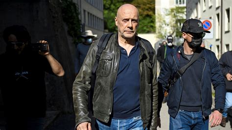 Justice Lancien Avocat Dalain Soral Pascal Junod Se Rebiffe Blick