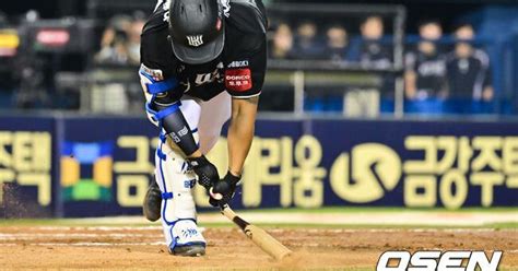 사진 타선 침묵 방망이 쪼개는 강백호 조선비즈