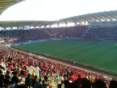 فولاد آرنا هم اکنون طرفداری