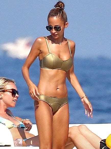 Kristin Bauer Bikini