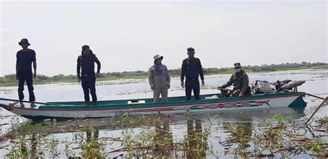 ក ម្លាំ ងច ម្រុះ ចុះ ប ង្រ្កា ប ប ទ ល្មើ សនេ សា ទ រុះ រើ របាំ ង សាច់ អួន នៅក្នុ ង ដែ ន អ ភិរ ក្ស