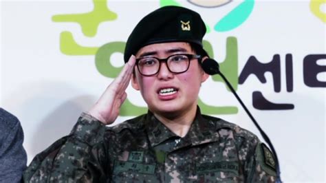 얼굴 공개한 변희수 하사여군복무 기회 달라 눈물 Jtbc 뉴스