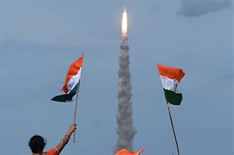 Indian Lunar Landing Mission Enters Moons Orbit