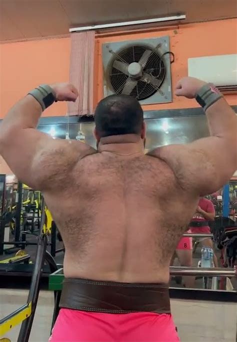 مرد شماره یک پرس جهان دانیال زمانی Youtube