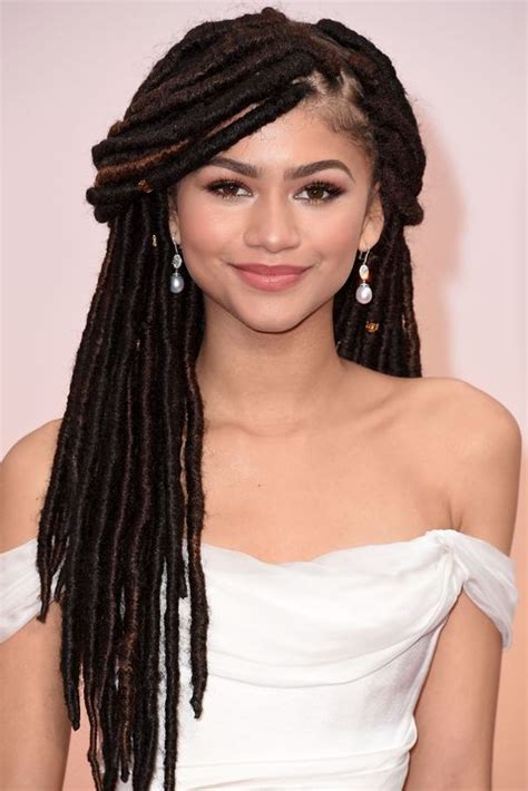 32 Of Zendayas Most Amazing Hair Transformations