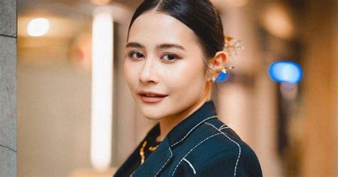 Profil Dan Biodata Prilly Latuconsina Artis Multitalenta