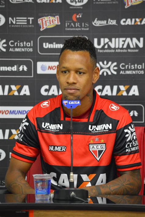 De Volta Ao Atlético Go André Luís Espera Obter O Acesso Que Escapou