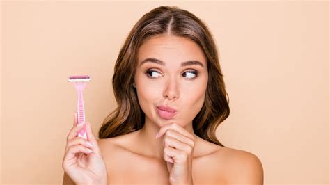 Is Using Razor For Hair Removal A Good Option Find 7 Benefits Of