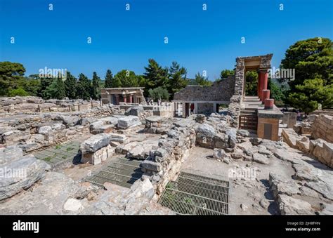 Archaeological Remains And Buildings Of The Minoan Temple And Palace At Knossos On The Greek