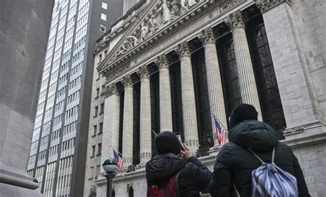 Tariff Tensions Rattle Wall Street Us Markets Face Growing Uncertainty