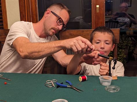 Fly Tying Classes Tie Flying