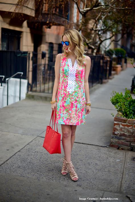 Know What Fashion Has To Offer With Updated Fashion Trends