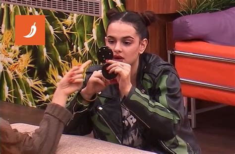 Steffani želi Biti što Sličnija Barbari Pred Stanarima Pumpala Usta