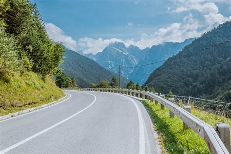 The Road At The Predel Pass Creative Commons Bilder