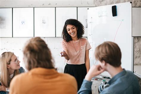 Make A Great End Of Internship Presentation Ideas And Examples Envato