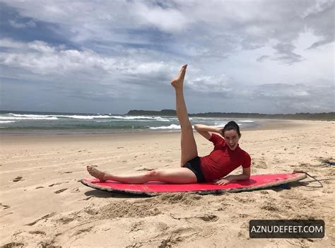 Geraldine Hakewill Feet Aznudefeet