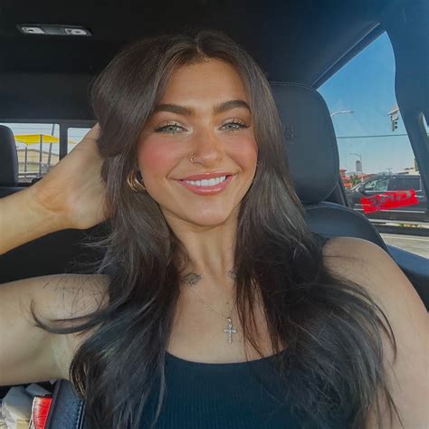 Super Slay Car Selfies