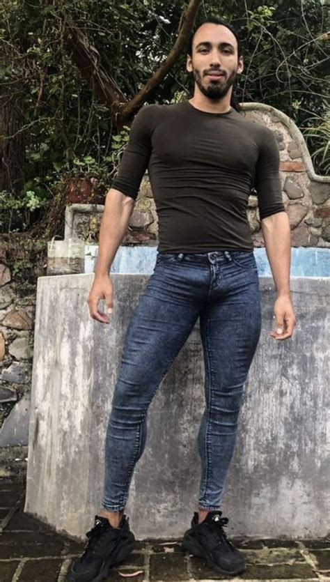 Pin By Hector Aguilar On Male Fashion Men In Tight Pants Fit Men