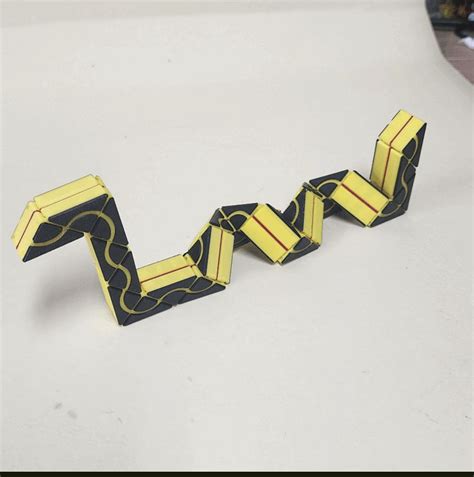 Stl File Snake Cube 🐍・3d Printing Model To Download・cults Stl File Snake Cube 🐍・3d Printing Model To Download・cults