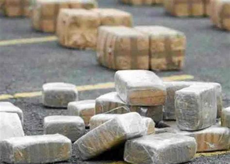 Montecristi Carro Robado Aparece Con Dos Sacos De Droga Infórmate