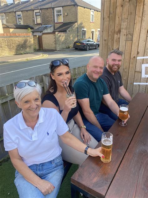 Georgia Singleton On Linkedin Gotta Love A Friday Debrief 🥳🥳