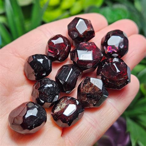 Polished Garnet Garnet Dodecahedron Tumbled Garnet Red Garnet Faceted Garnet Garnet