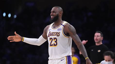 Lebron James Surpasses Kareem Abdul Jabbar For Another All Time Nba Record