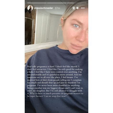 Stassi Schroeder Cries Over Hard Pregnancy I Feel Insane Us Weekly