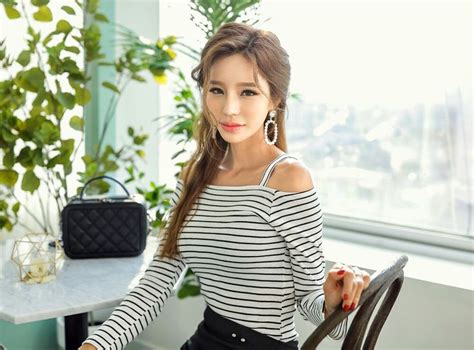 Pin Auf Asian Girls