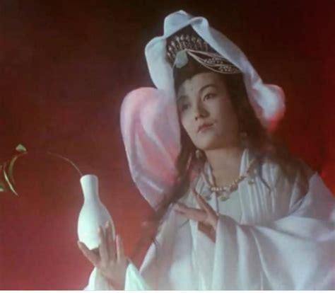 同樣演觀世音，她讓人不寒而慄，她是無數人承認的經典！ 每日頭條