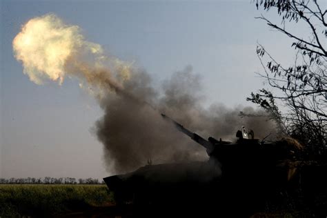Russia Lost 2 100 Soldiers In Ukraine Over The Weekend 45 Armored