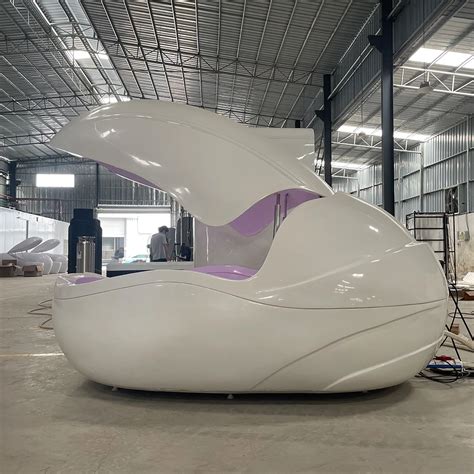 High Quality Float Pod Large Sized Float Tank Without Yellowing Or Foaming Sensory Deprivation