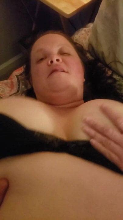 Isteri Montel Mengongkek Suami Xhamster