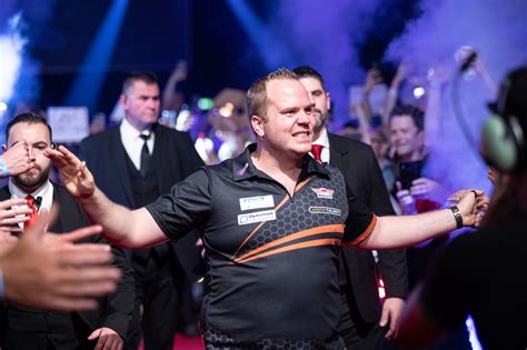 Nederlands Duel In België Geblesseerde Van Duijvenbode Langs Van Barneveld