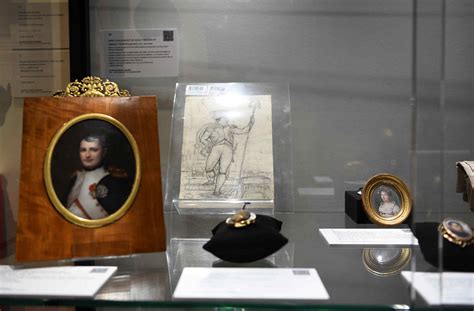 Napoleons Bicorne Fetches 143 Million At Auction Cgtn