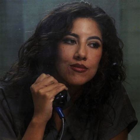 Stephanie Beatriz S Find And Share On Giphy Stephanie Beatriz