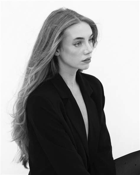Ali Miller Image