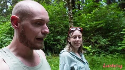 Lustery E1865 Bee And Sage Trip N Strip Fullhd