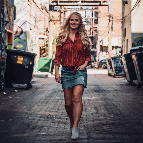 The Hottest Tomi Lahren Photos Barnorama