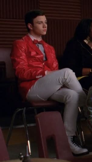 Outfit Showcase Chris Colfer As Kurt Hummel In Glee Season 1 Episode