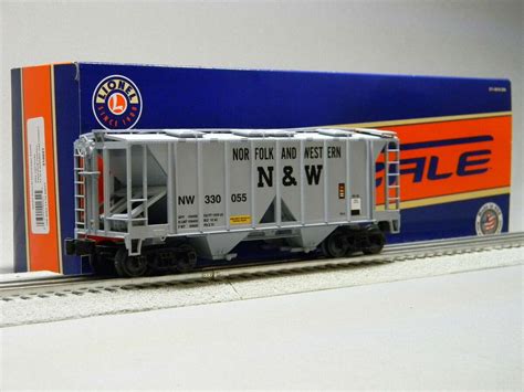 Lionel 318021 Norfolk And Western Ac 2 Covered Hopper 330055 Trainz
