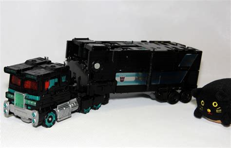 Takara Tomy Mall Exclusive Siege Nemesis Prime In Hand Images