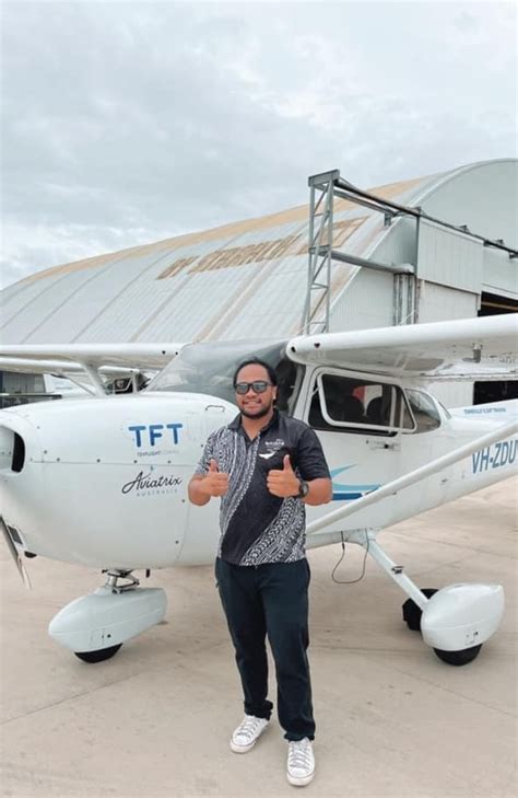 Aspiring Townsville Pilot Barney Preston Dies Of Septic Shock The Courier Mail