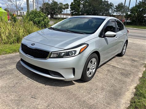 2017 Kia Forte · Ex Sedan 4d