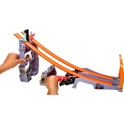 New The Mandalorian Hot Wheels Grogus Great Race Track Set Available