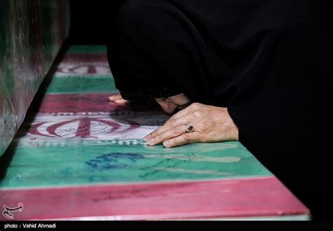 نخستین دیدار خانواده شهیدان امانت تاب و بدرخانی بعد از 28 سال با