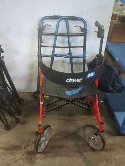 Drive Nitro Walker With Seating And Walker Delaware Auction Center