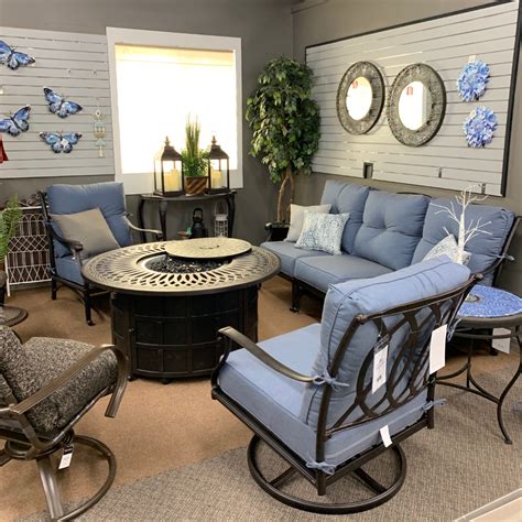 Hanamint Mayfair Outdoor Patio Deep Seating Estate Club Swivel Rocker