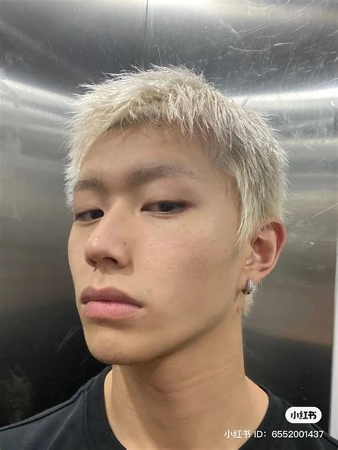 𝘴𝘢𝘷𝘦 𝘧𝘰𝘭𝘭𝘰𝘸 ♱ In 2025 Asian Hair Dyed Hair Men White Hair Men