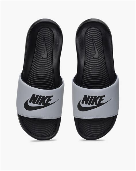 Mens Flip Flops Nike